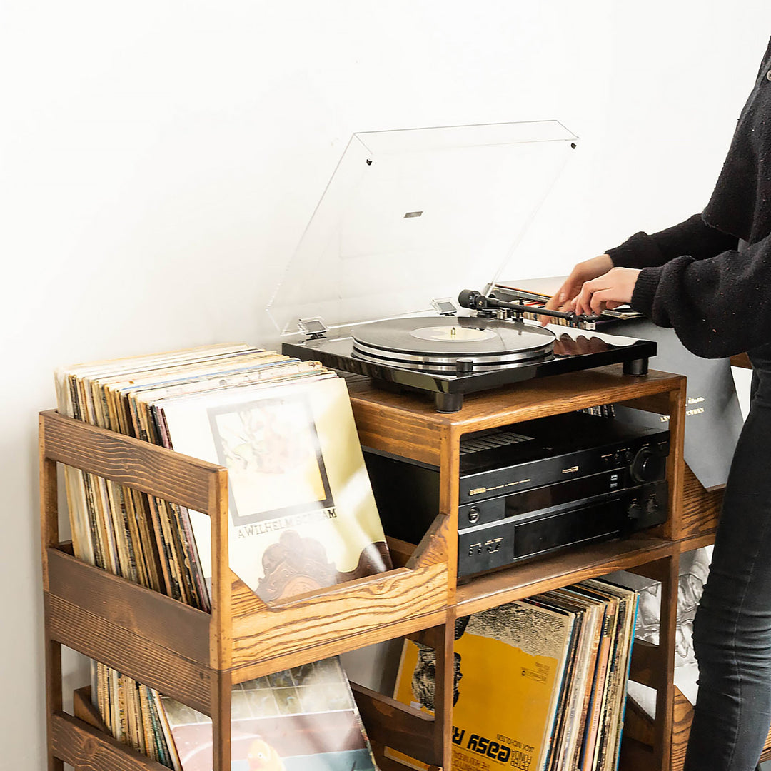 The Elliott Turntable Station – WickerWoodWorks