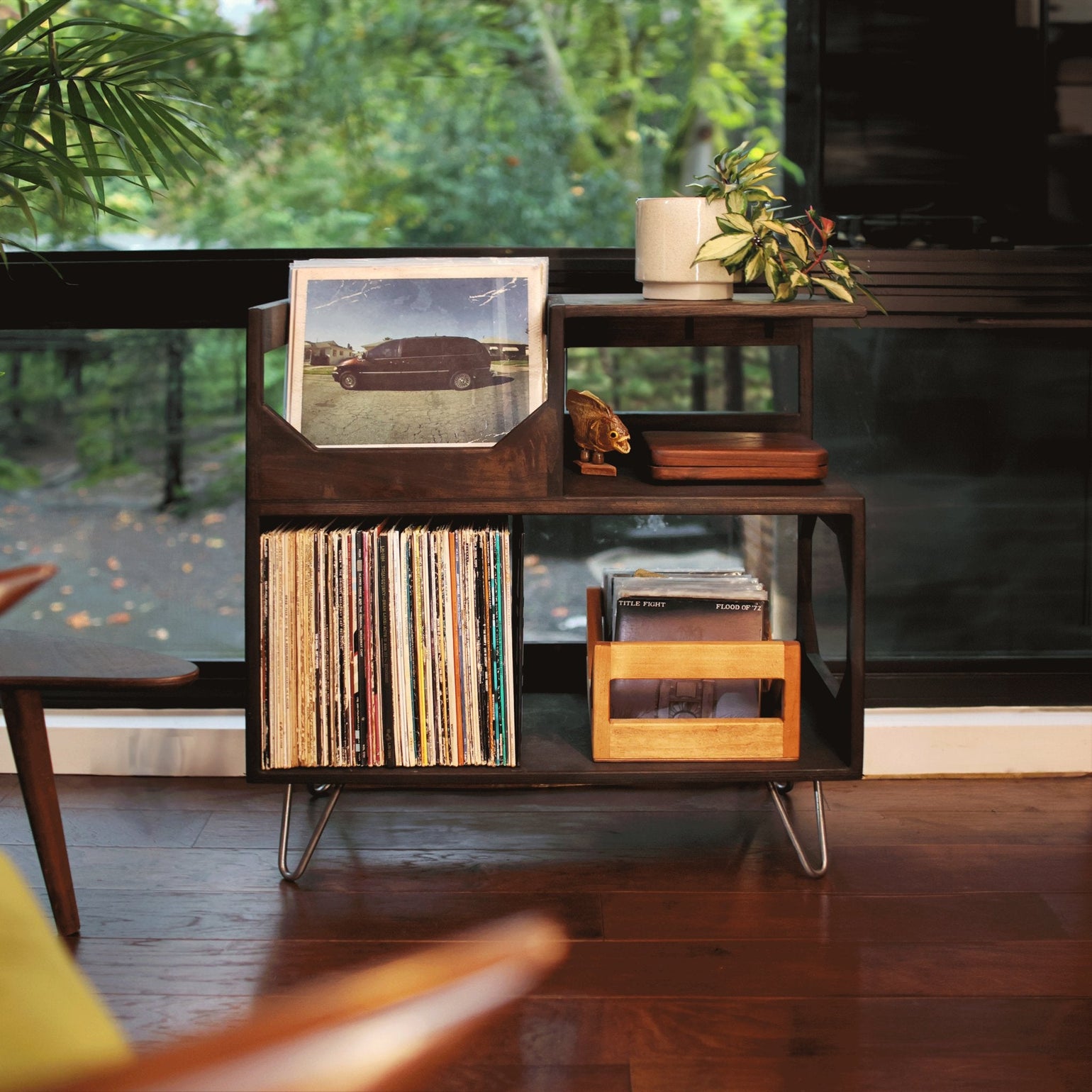 The Vinyl Storage End Table – WickerWoodWorks