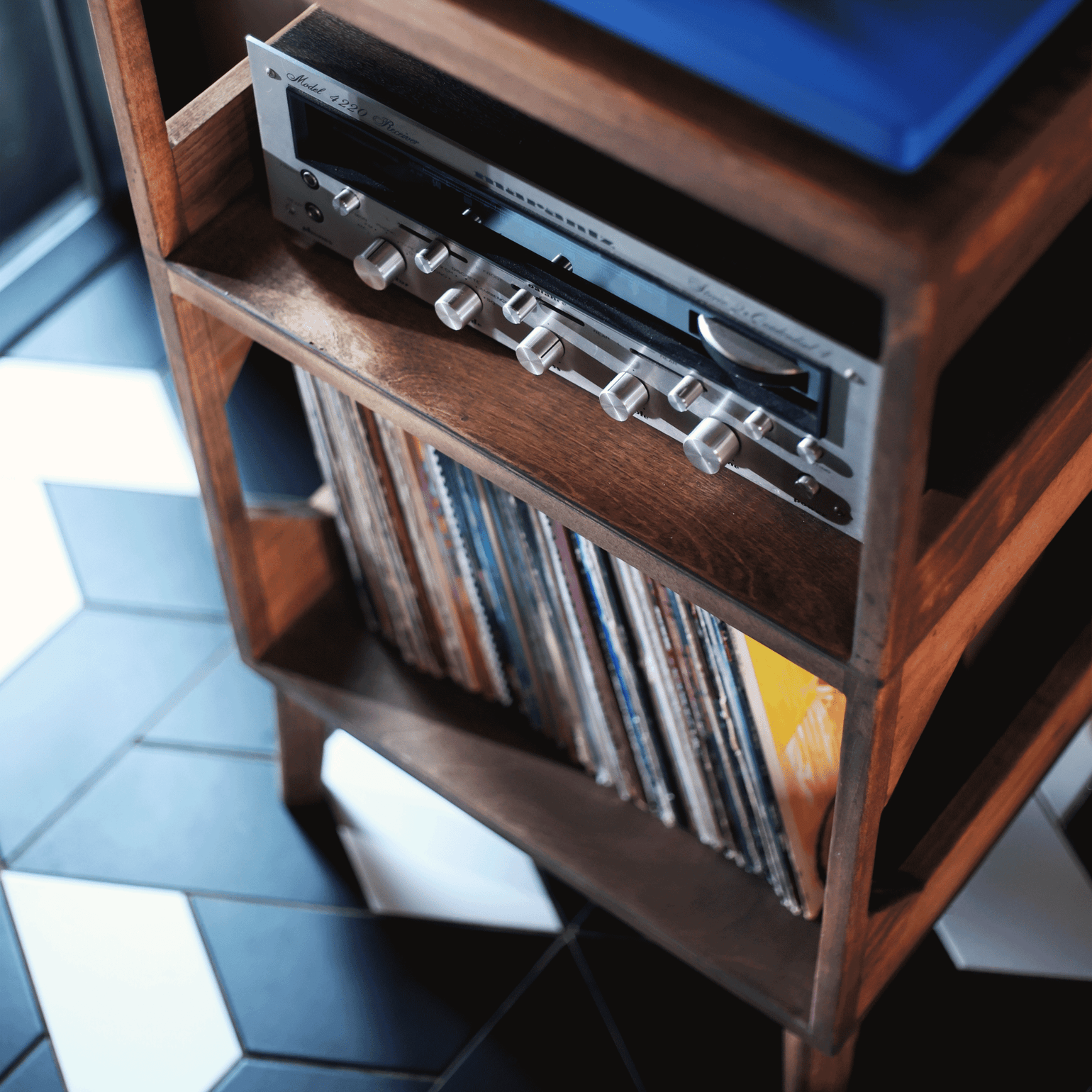 The HalfStack Turntable Station – WickerWoodWorks